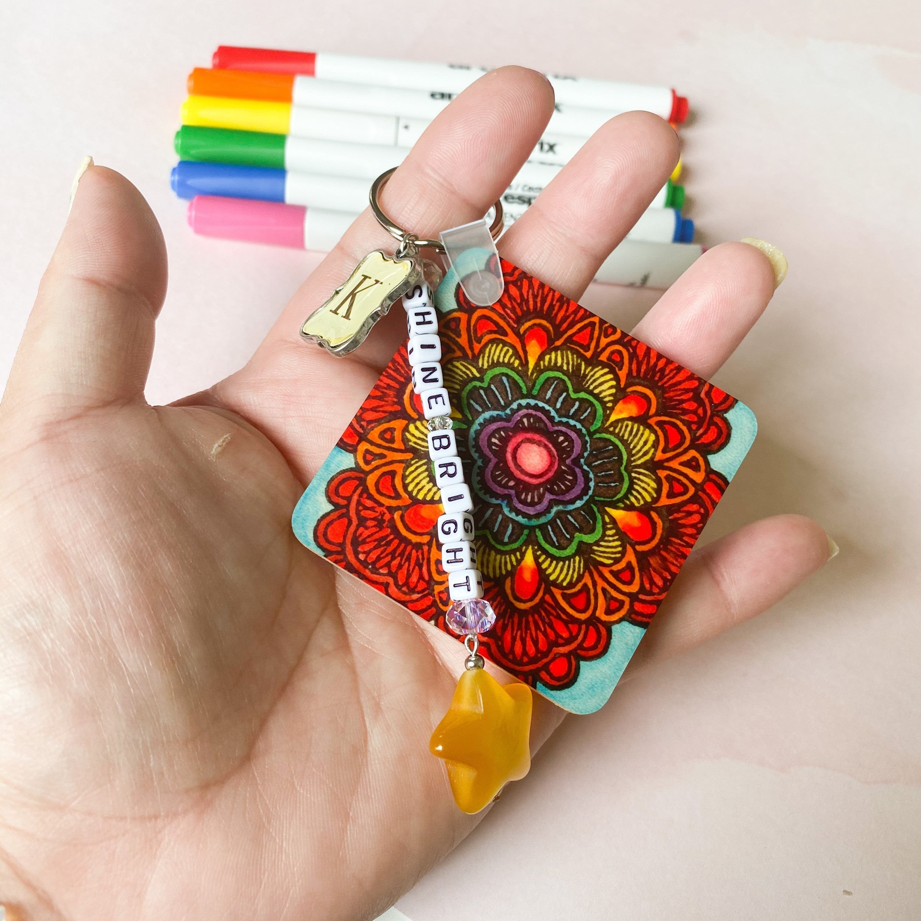 Mandala Keychain designed with Iron-on-Ink Rainbow | Artesprix